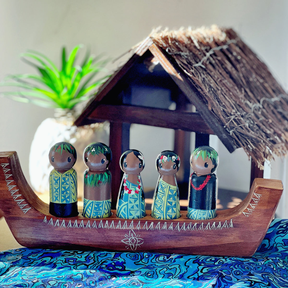 Large 5 berth Polynesian Vaka – Weewoodenwondersnz